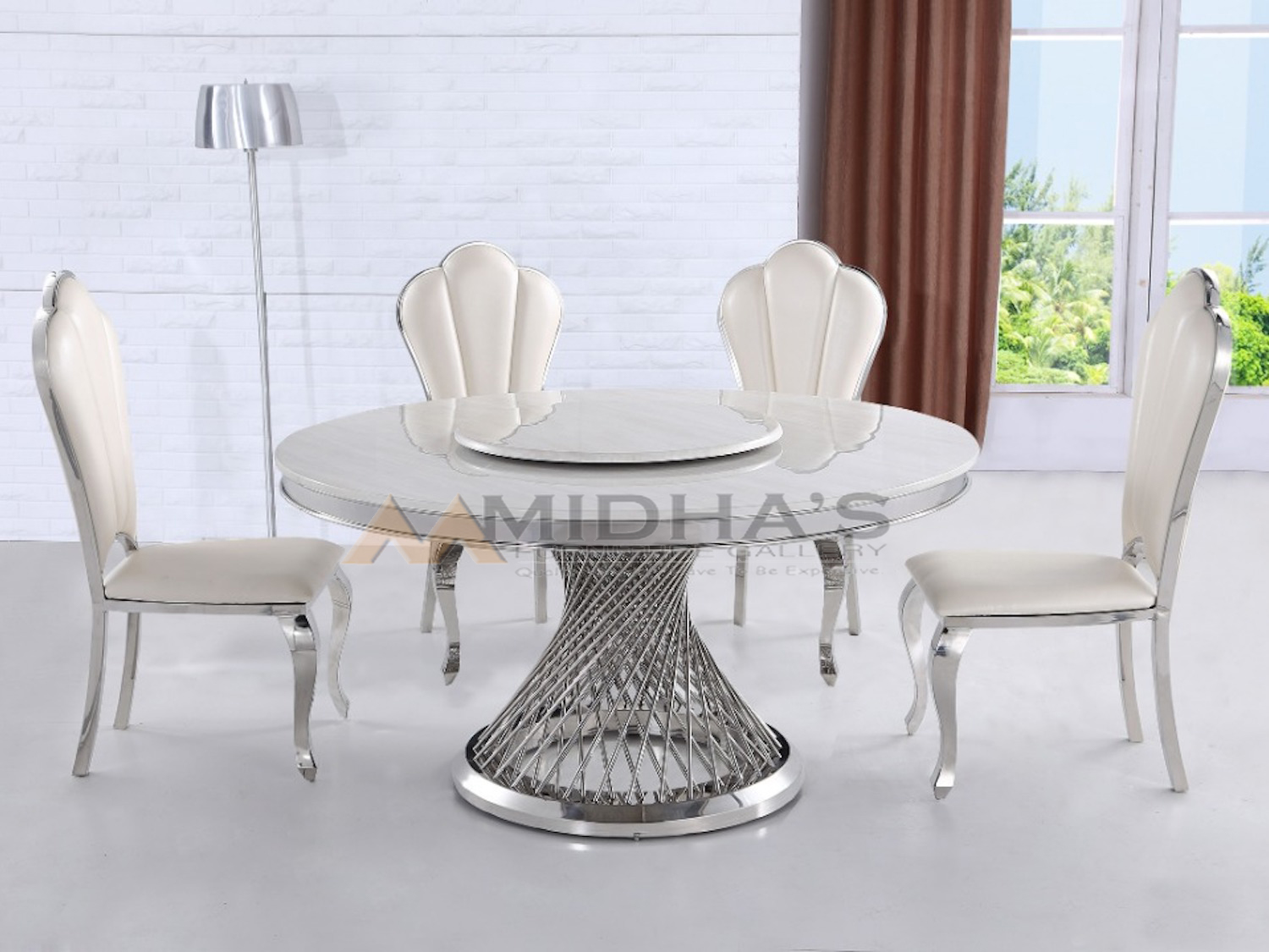53 Round Dining Table W Lasy Susan