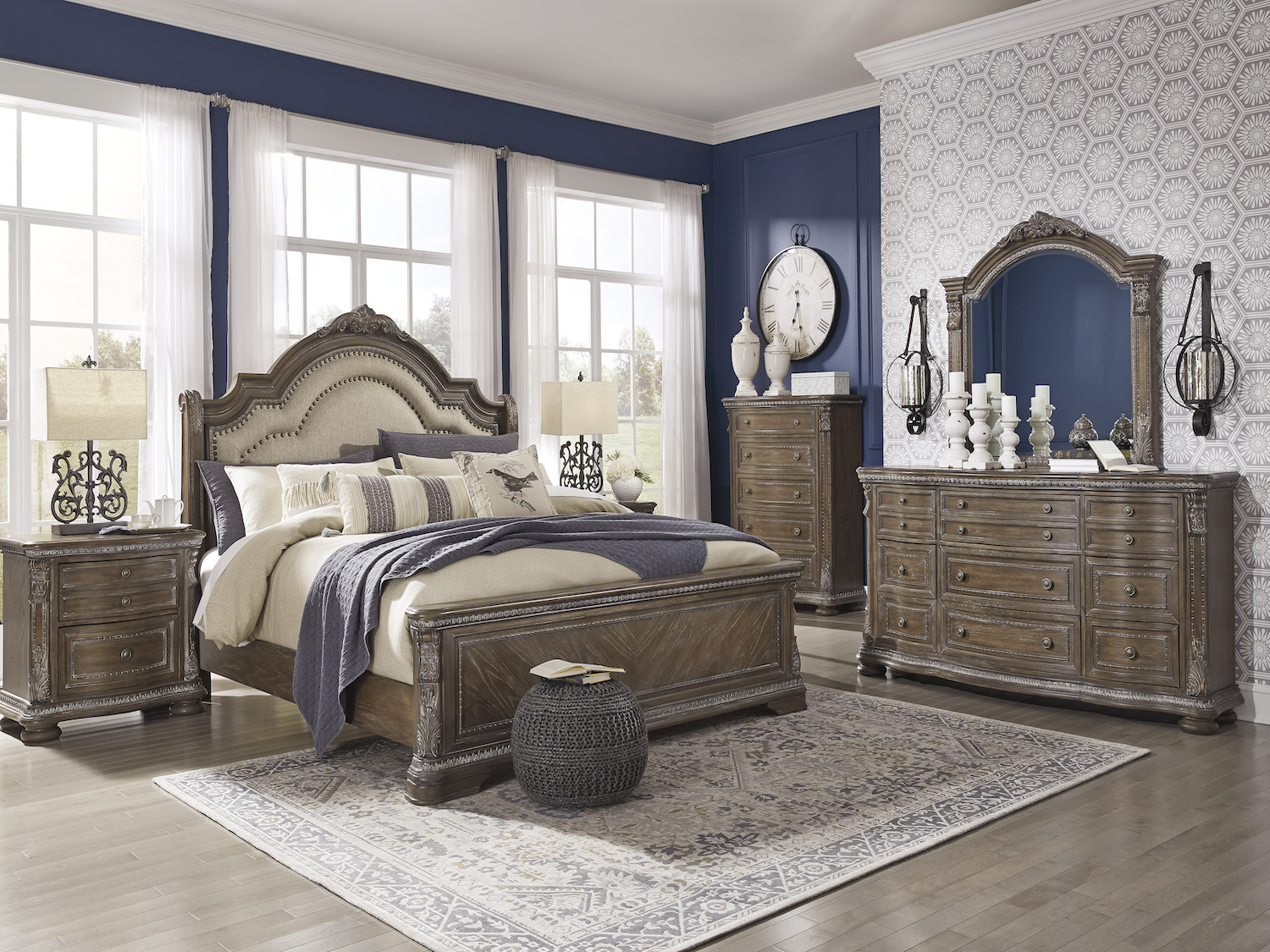Ashley Traditional Queen Bedroom Set Charmond 5 PC Queen Bedroom Set